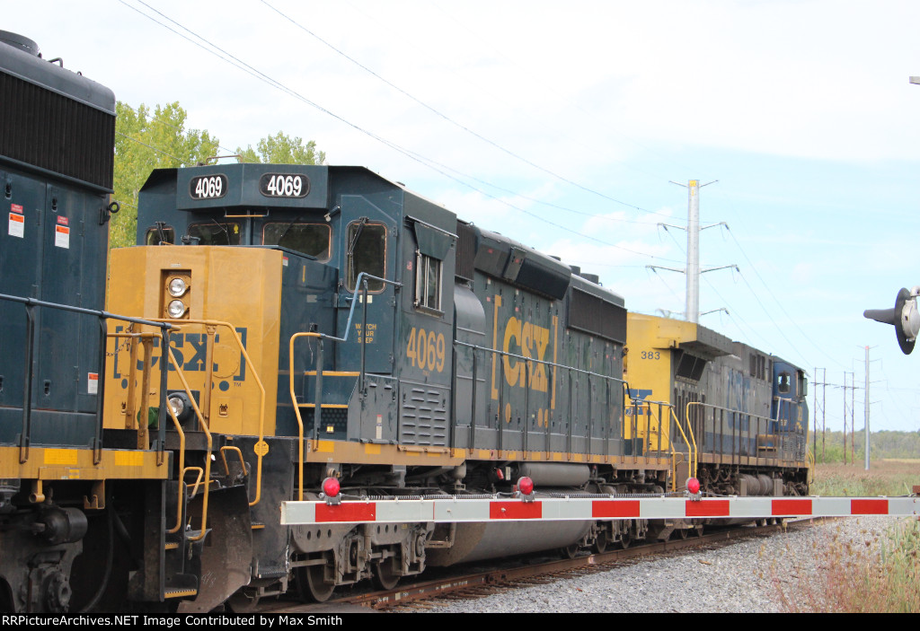 CSXT 4069 on CSX L620-17
